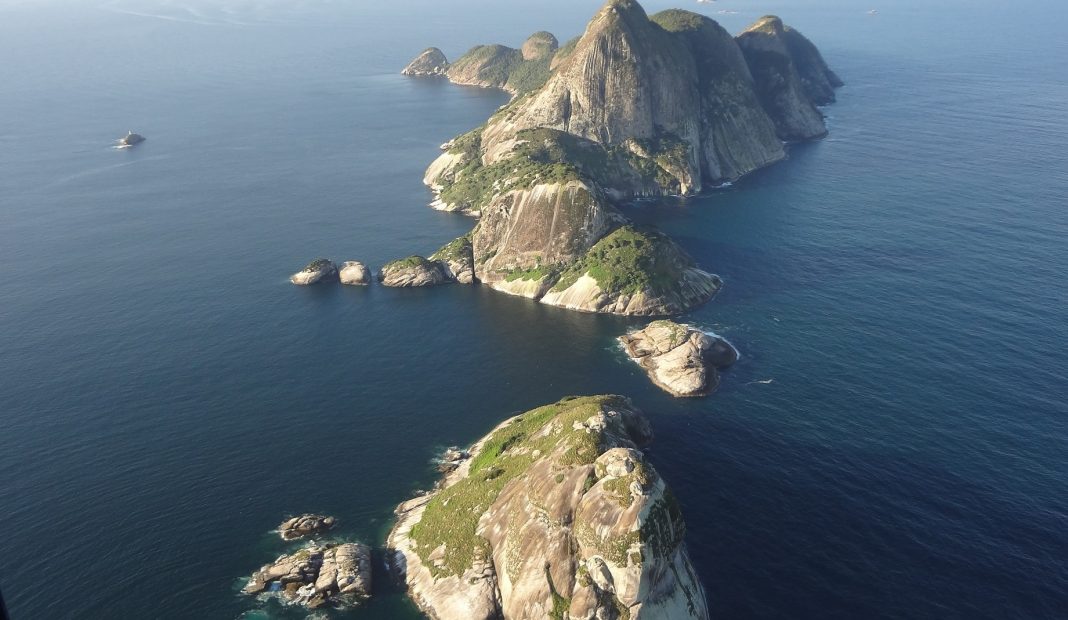 Arquipélago de Alcatrazes (SP) oferece mergulho noturno e pernoite